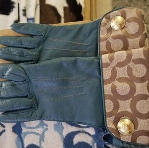 54% off Coach Accessories - Coach Leather Gloves from Rasmiyyah's ...